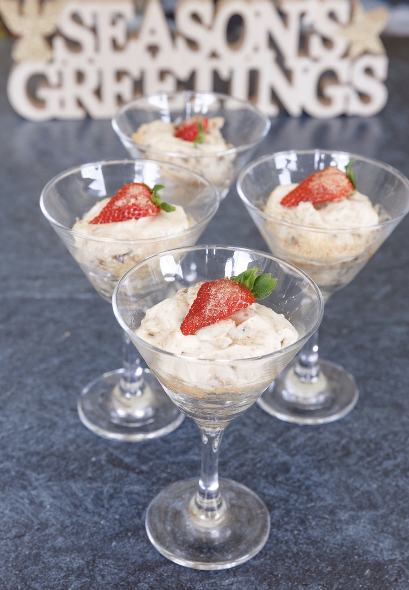 Christmas Pudding Cheesecake – Cheffy Mom